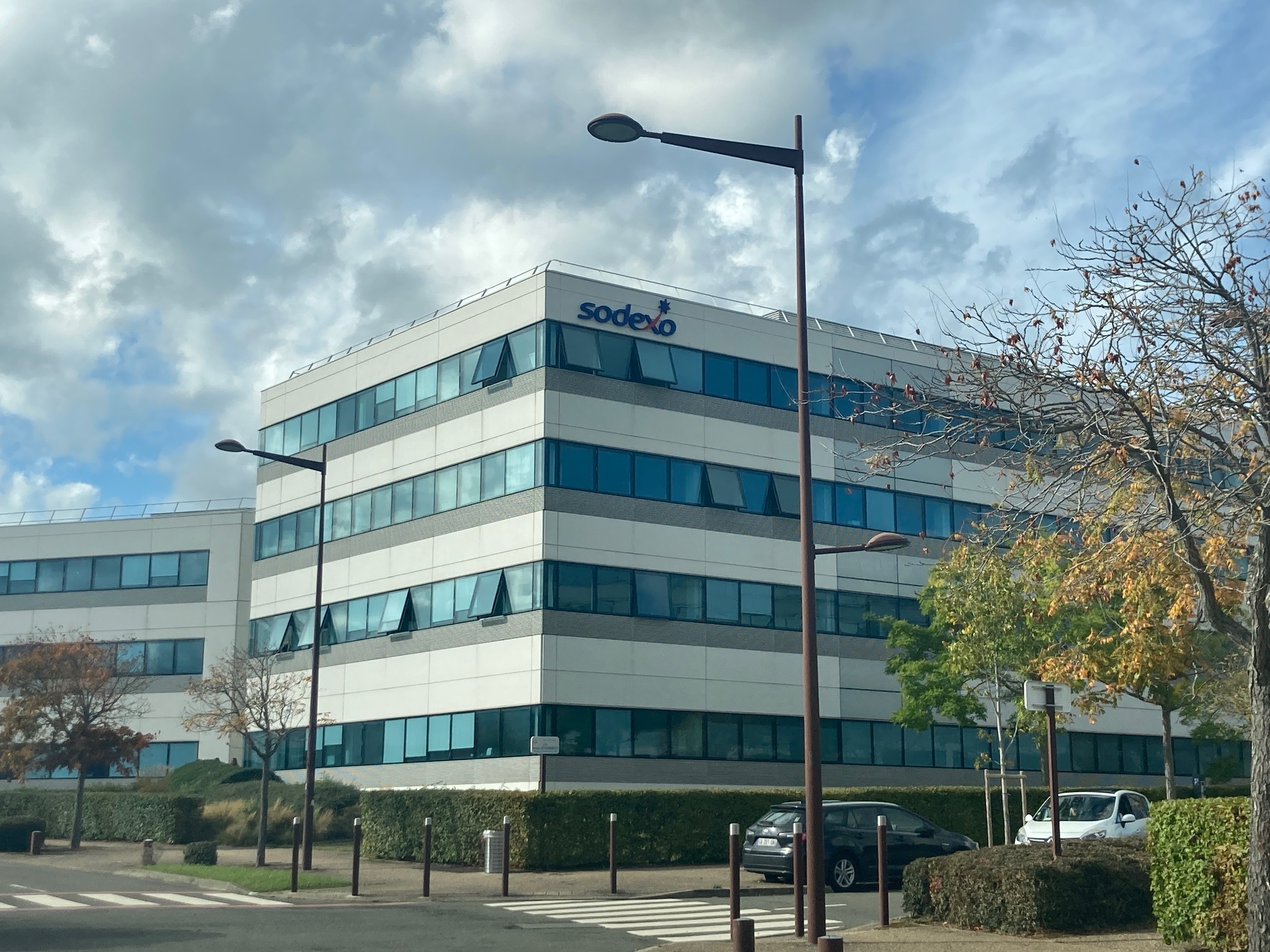 Sodexo France inaugure son siège social rénové à Guyancourt ...